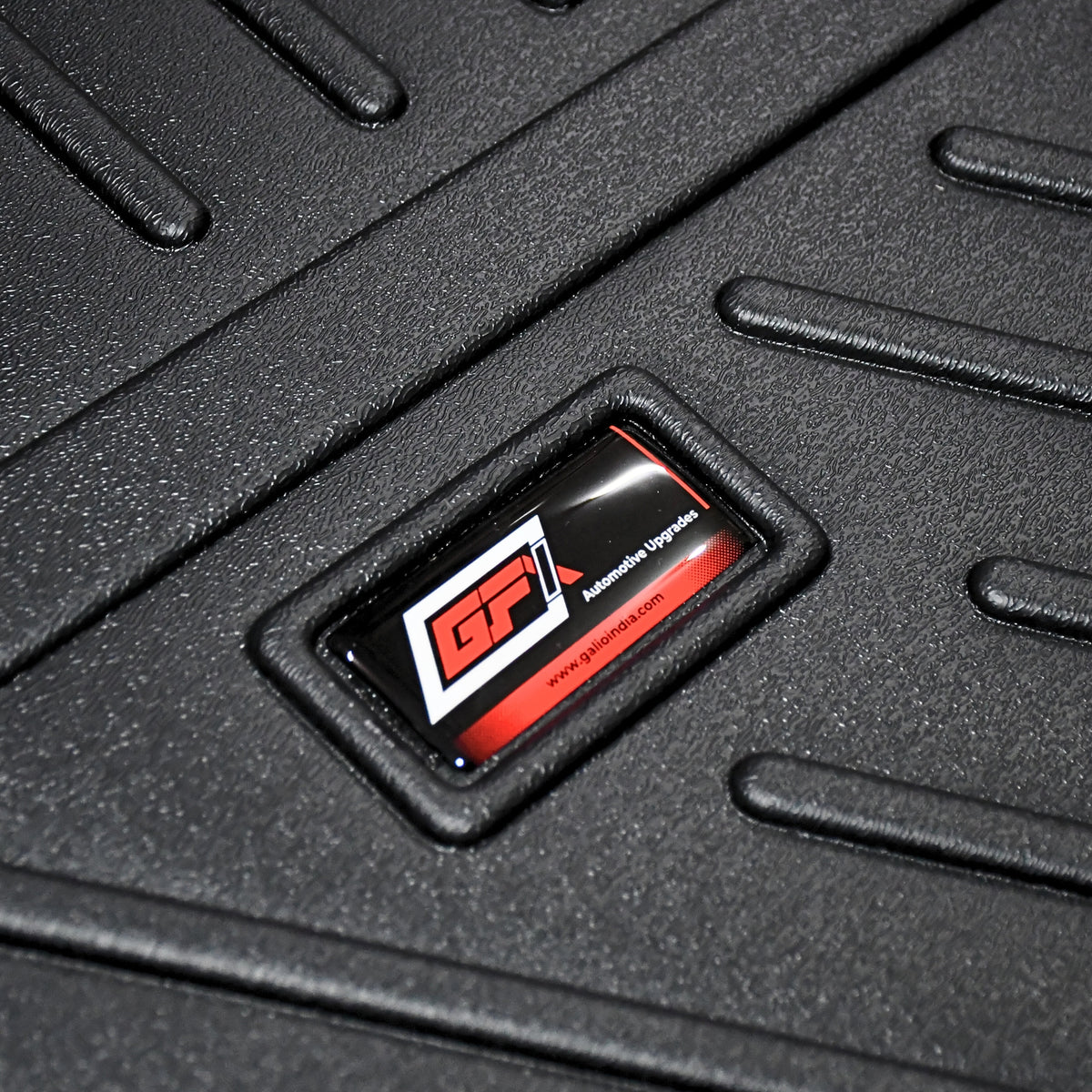 GFX Car Trunk Mat for Mahindra Mahindra XEV 9e – CARPLUS