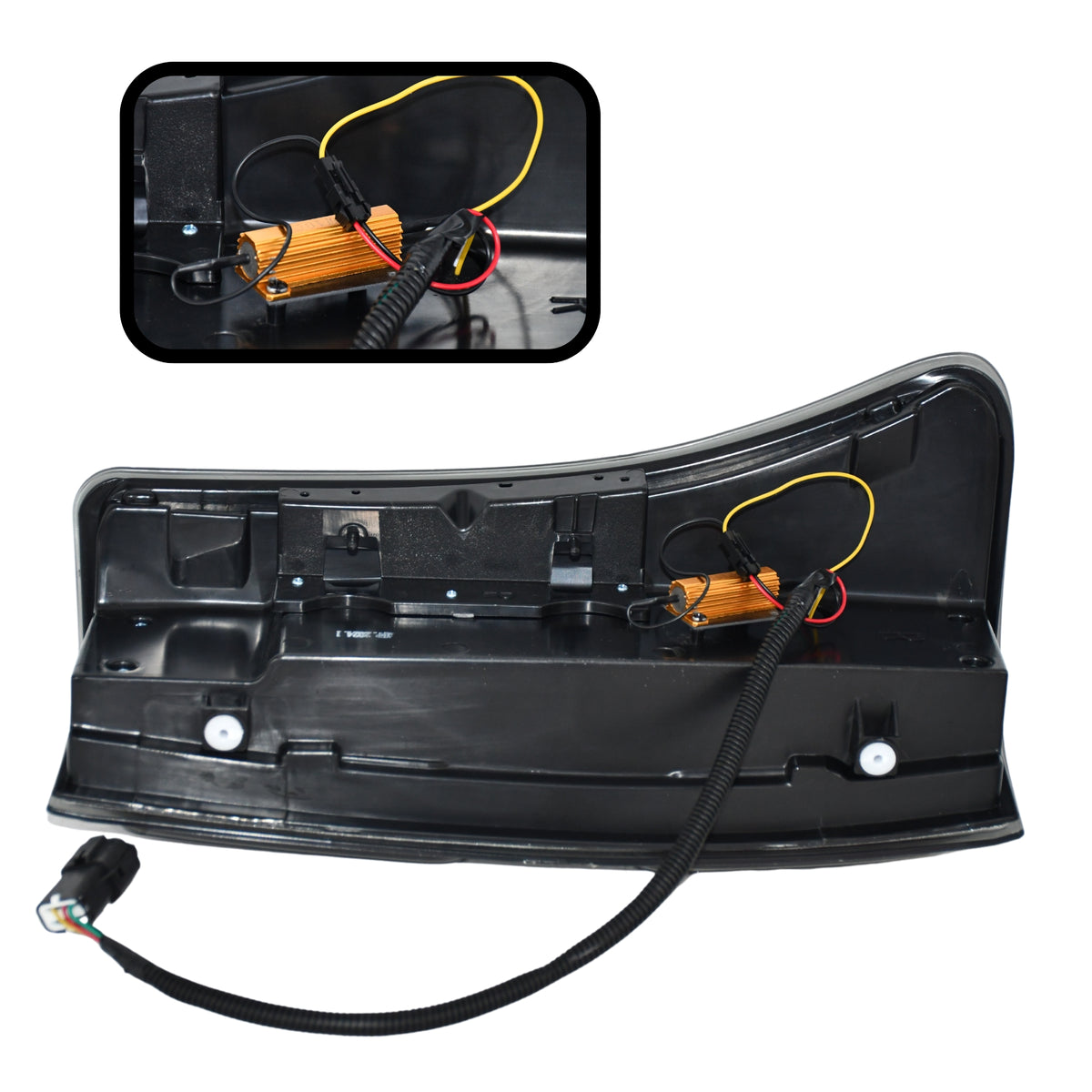 Isuzu Dmax Tail Lights – CARPLUS