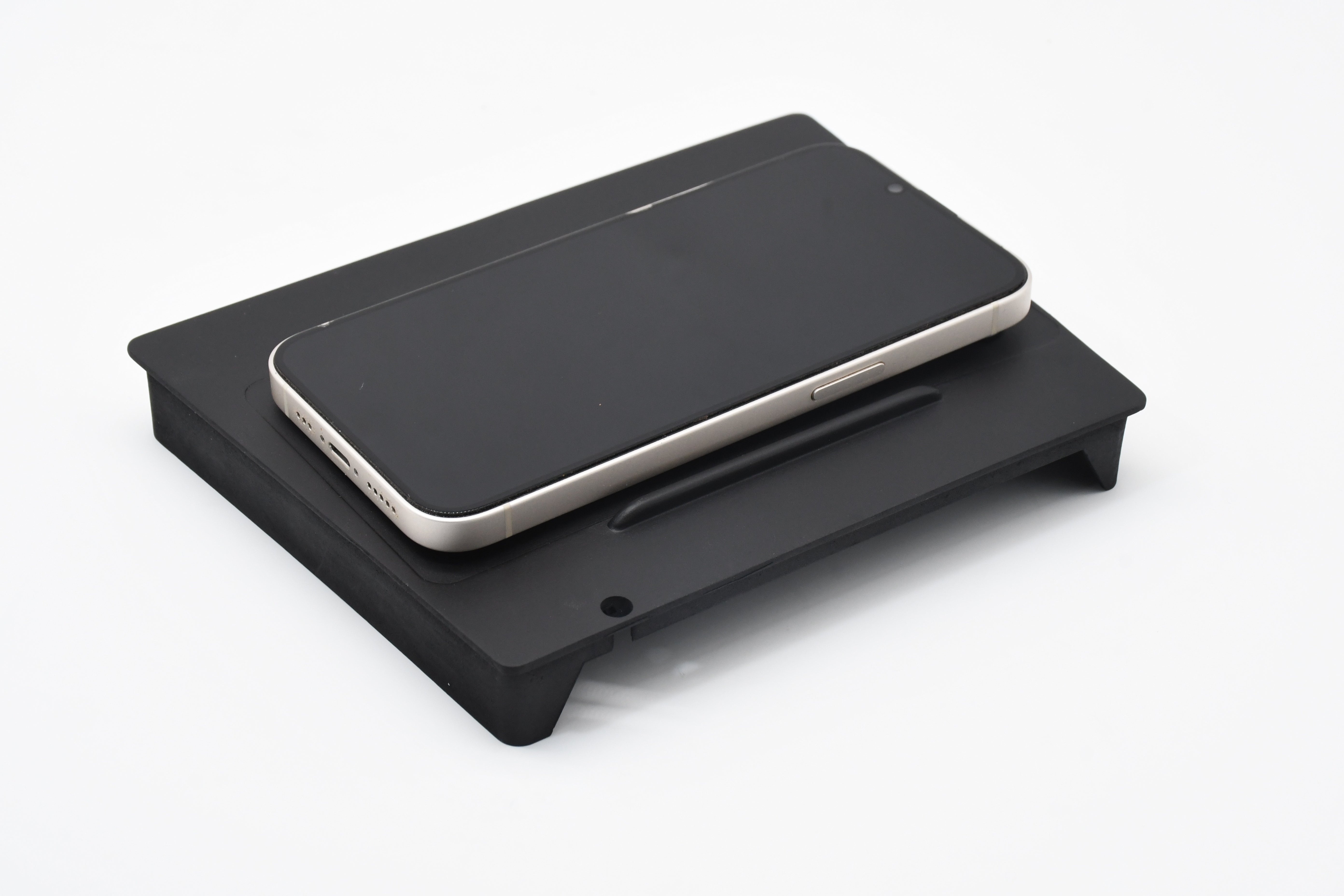 X-Decibel Wireless Charger for Toyota Innova Crysta MAGSAFE) – CARPLUS