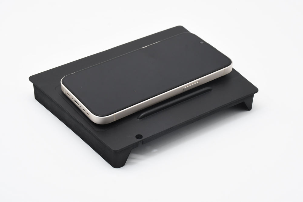 X-Decibel Wireless Charger for Toyota Innova Crysta MAGSAFE) – CARPLUS