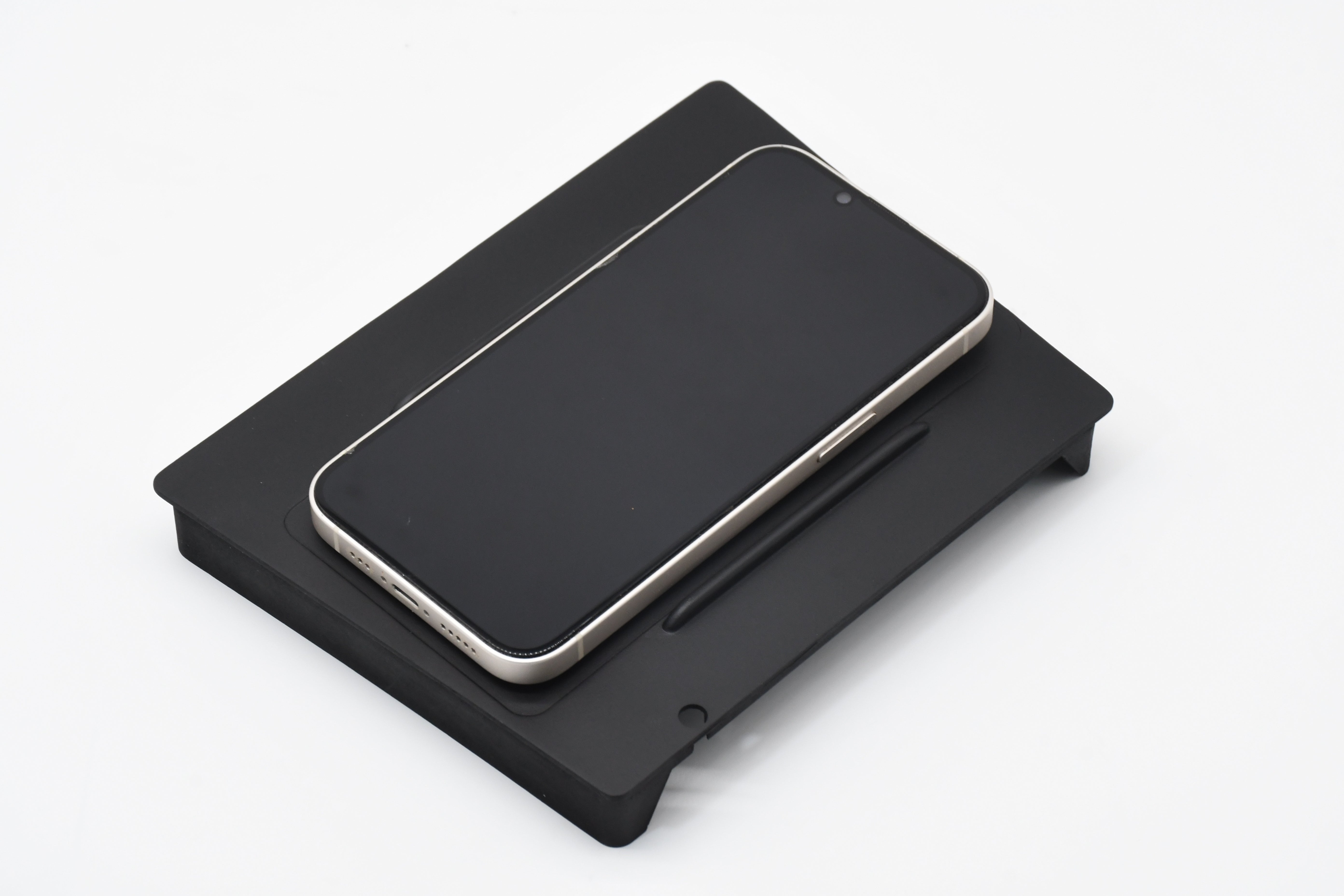 X-Decibel Wireless Charger for Toyota Innova Crysta MAGSAFE) – CARPLUS