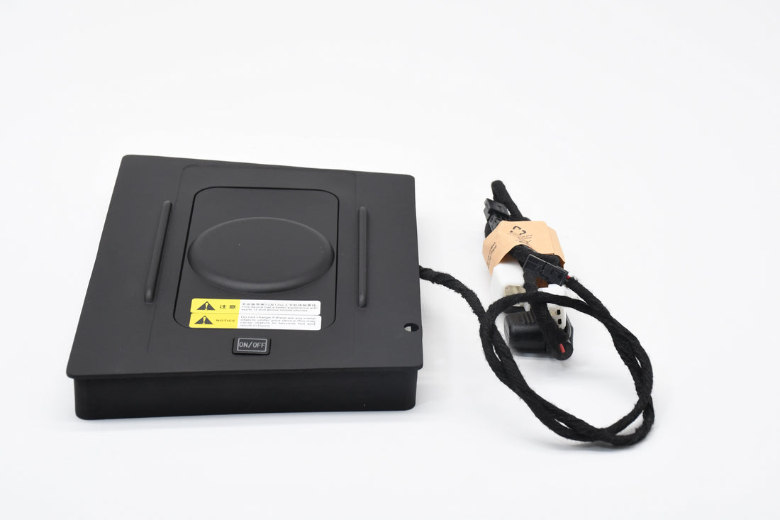 X-Decibel Wireless Charger for Toyota Innova Crysta MAGSAFE) – CARPLUS
